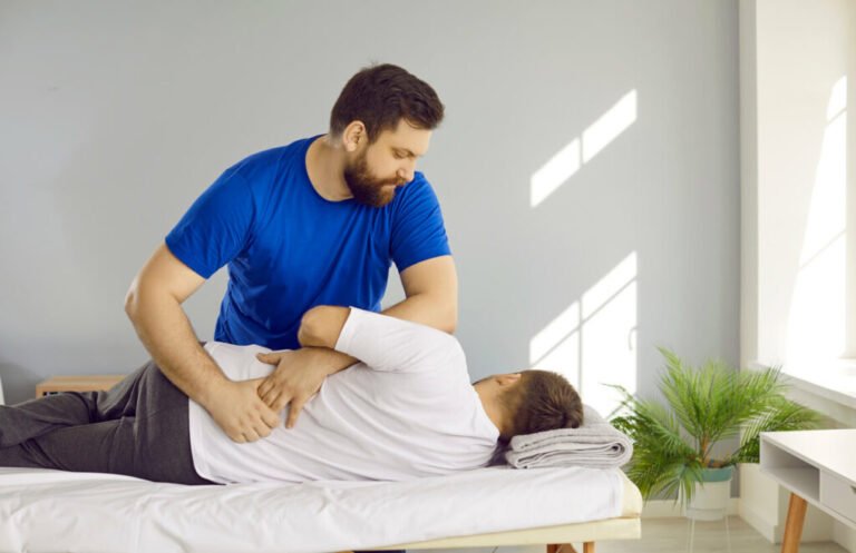 5 Things to Know Before Your First Chiropractic Visit - Chiropractor In India